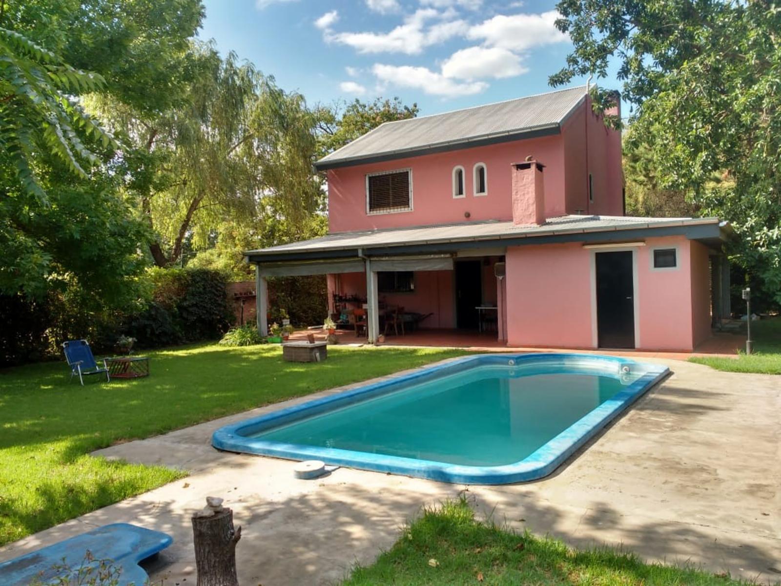 EXCELENTE CASA QUINTA